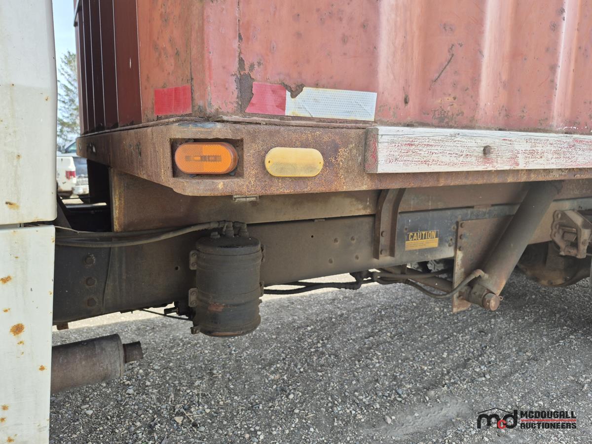 1975 Ford 800 T/A Truck